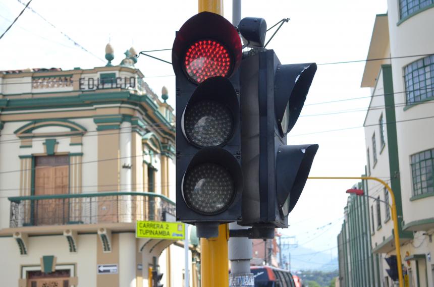 $112 millones fueron destinados para mantenimiento de la red semafórica ...