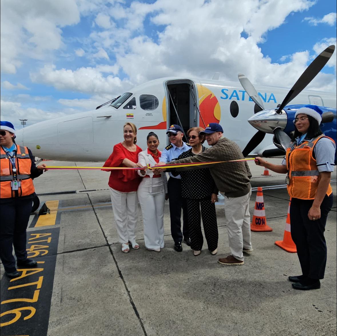 "Puerta de Oro del Tolima" ya tiene conexión aérea con Bogotá ...